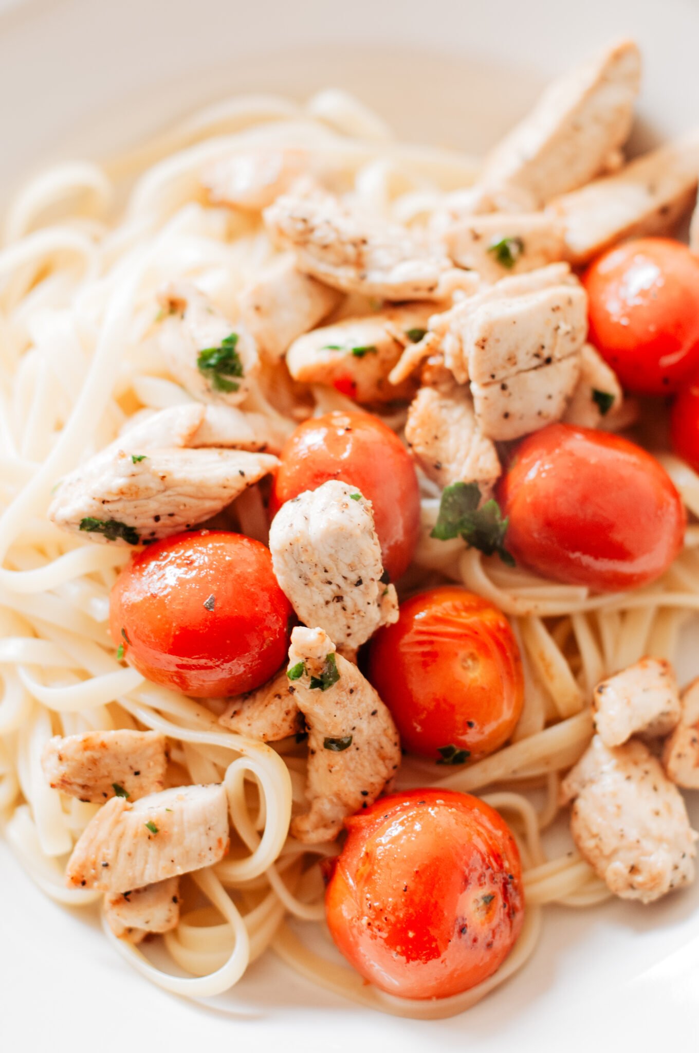 Receta fácil de pasta con pollo: ¡Deliciosa y rápida! - receteo.com